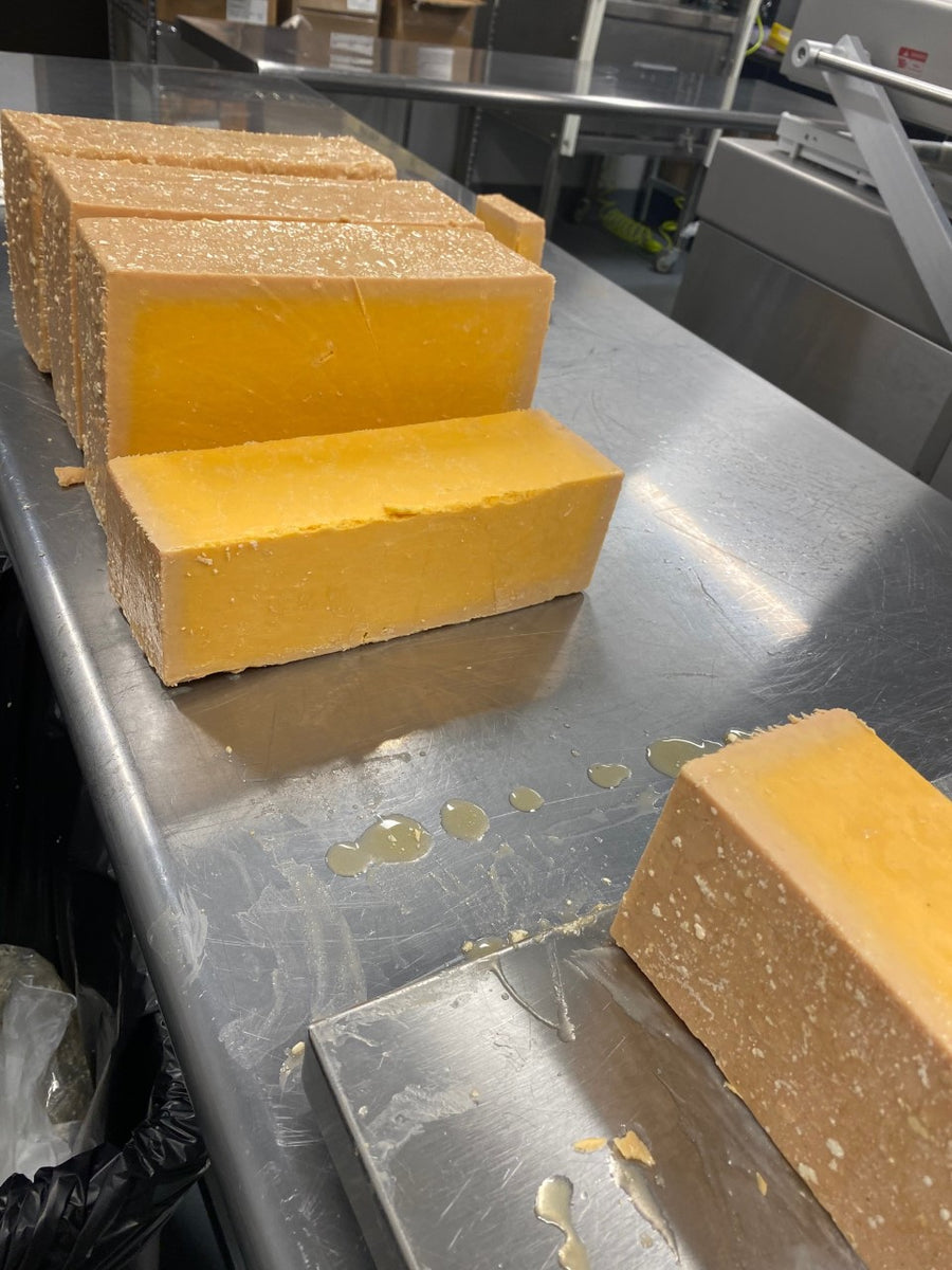 23 Year Plaid Aged Cheddar - 8 ounces – Mousehouse Cheesehaus